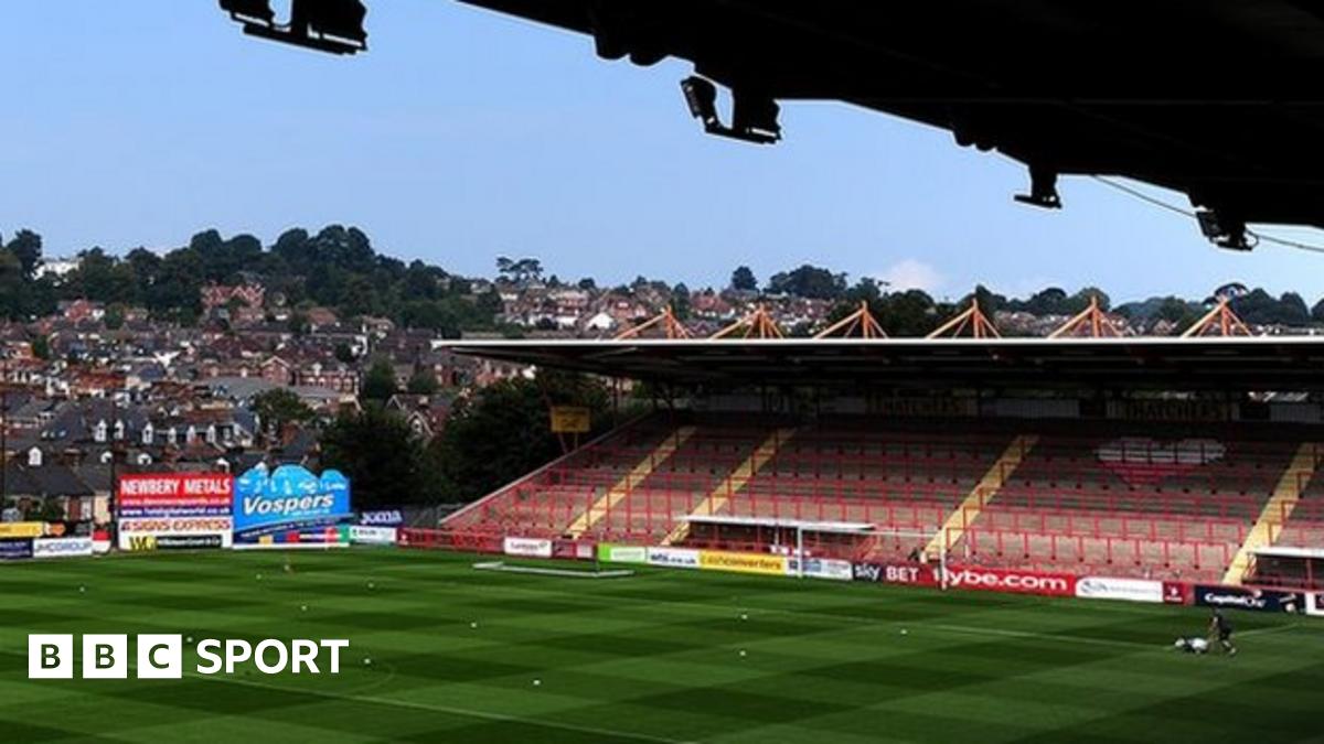 Transfer Deadline Day: Exeter City sign midfielder Tom McCready - BBC Sport