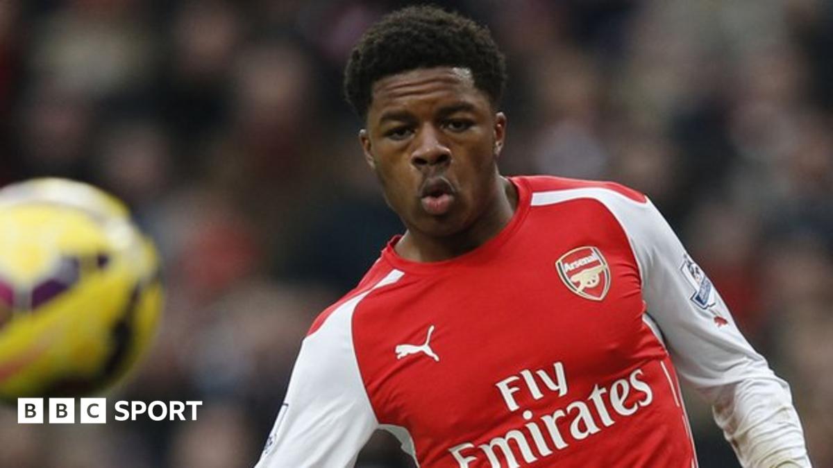 Chuba Akpom: Arsenal striker signs new contract with club - BBC Sport