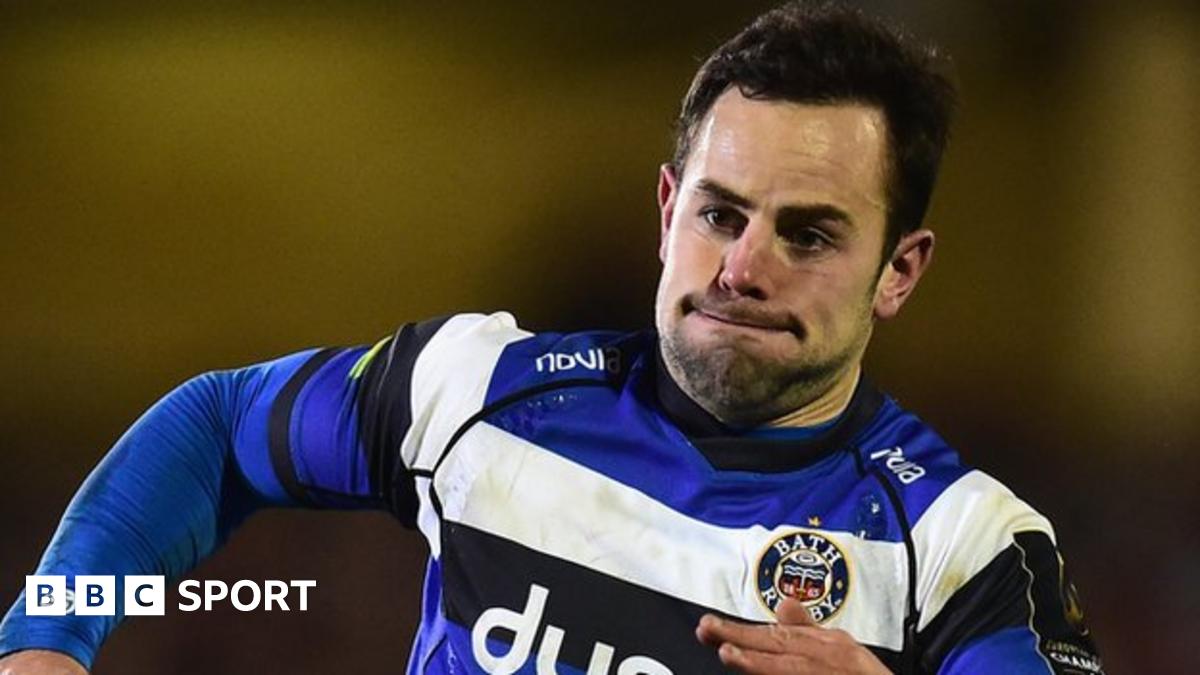 Micky Young: Newcastle Falcons re-sign Bath half-back for 2015 - BBC Sport