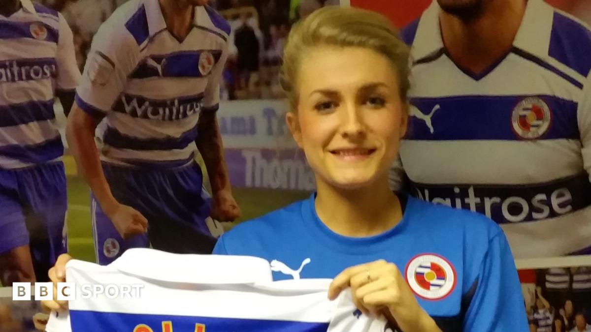 Emma Follis: Striker joins Reading from Aston Villa Ladies - BBC Sport