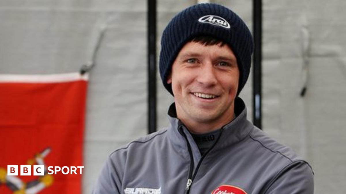 Dan Kneen left without a ride for 2015 road race season - BBC Sport