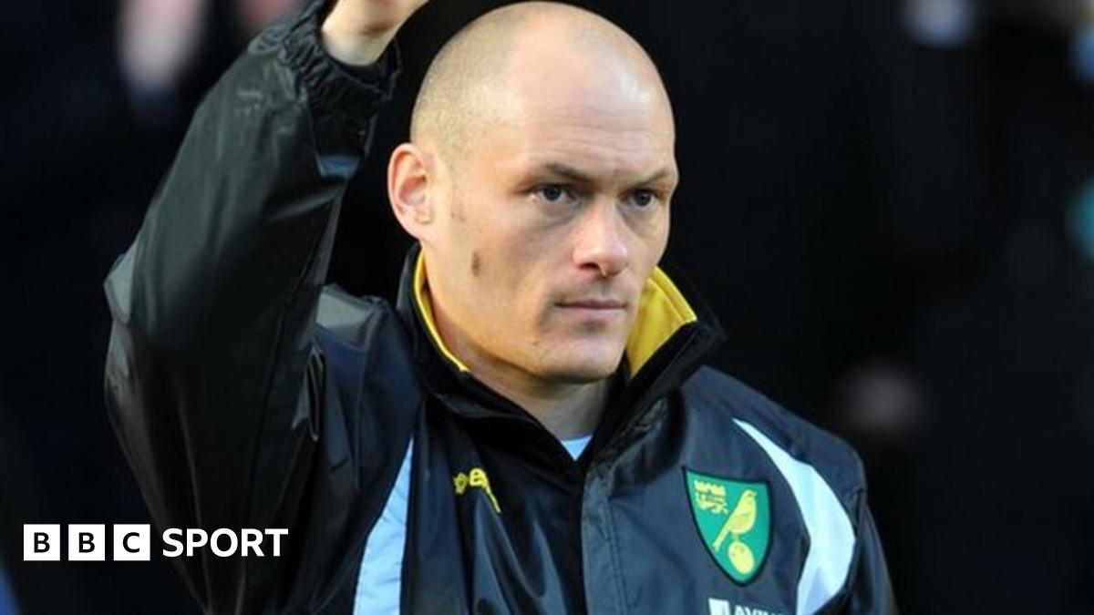 Norwich City 2-0 Wolverhampton Wanderers - BBC Sport