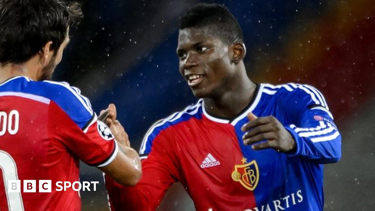 Cameroon-born Breel Embolo signs new deal at Basel - BBC Sport