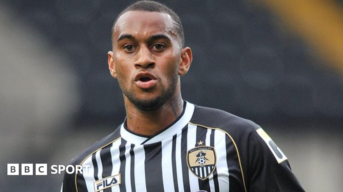 Danny Haynes joins Cheltenham Town on two-month deal - BBC Sport