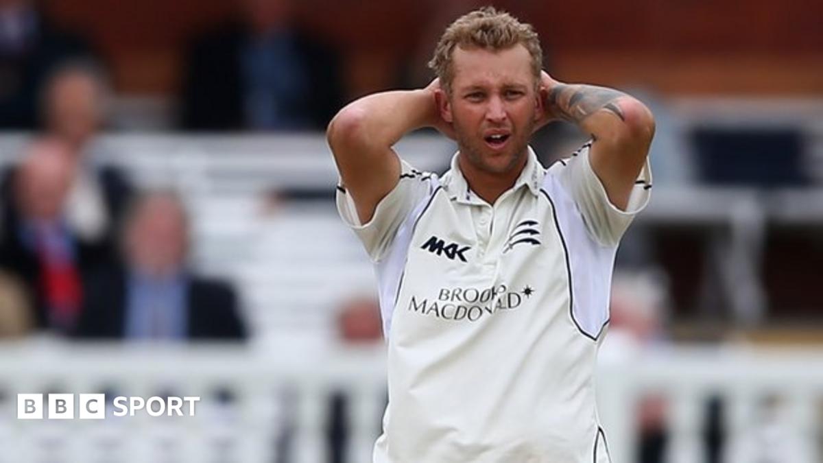 Hampshire: Giles White pleased with Gareth Berg contribution - BBC Sport