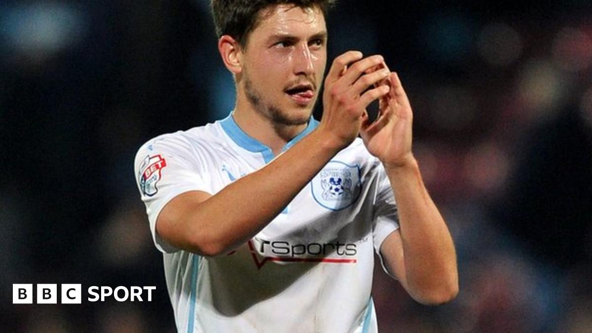 Shaun Miller and Josh O'Hanlon join York City on loan - BBC Sport
