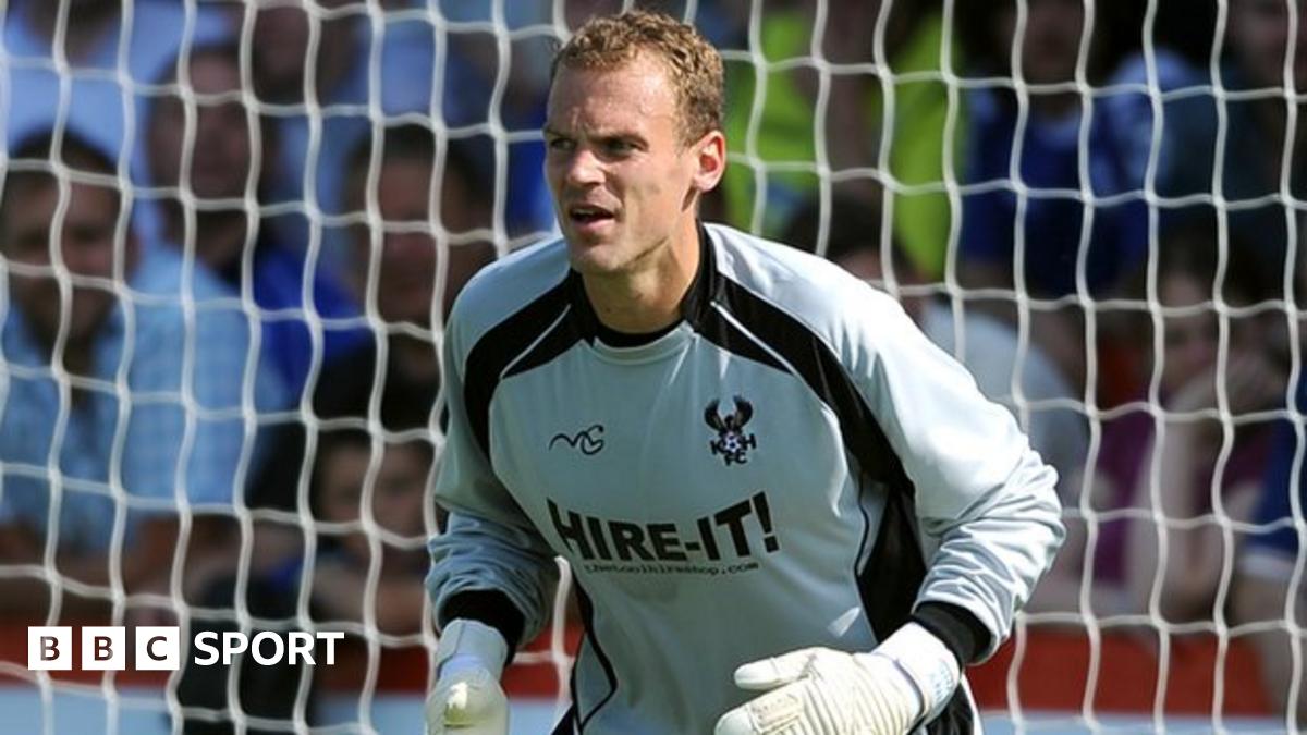 Kidderminster Harriers: Lewis, Gittings and Nicholson released - BBC Sport