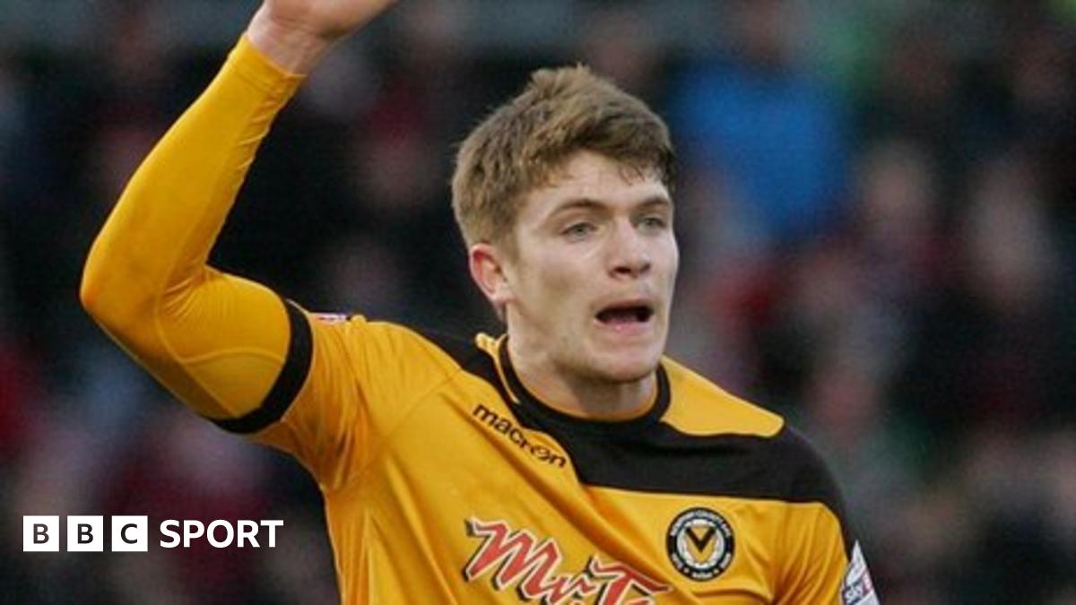Kevin Feely: Newport County defender signs contract extension - BBC Sport
