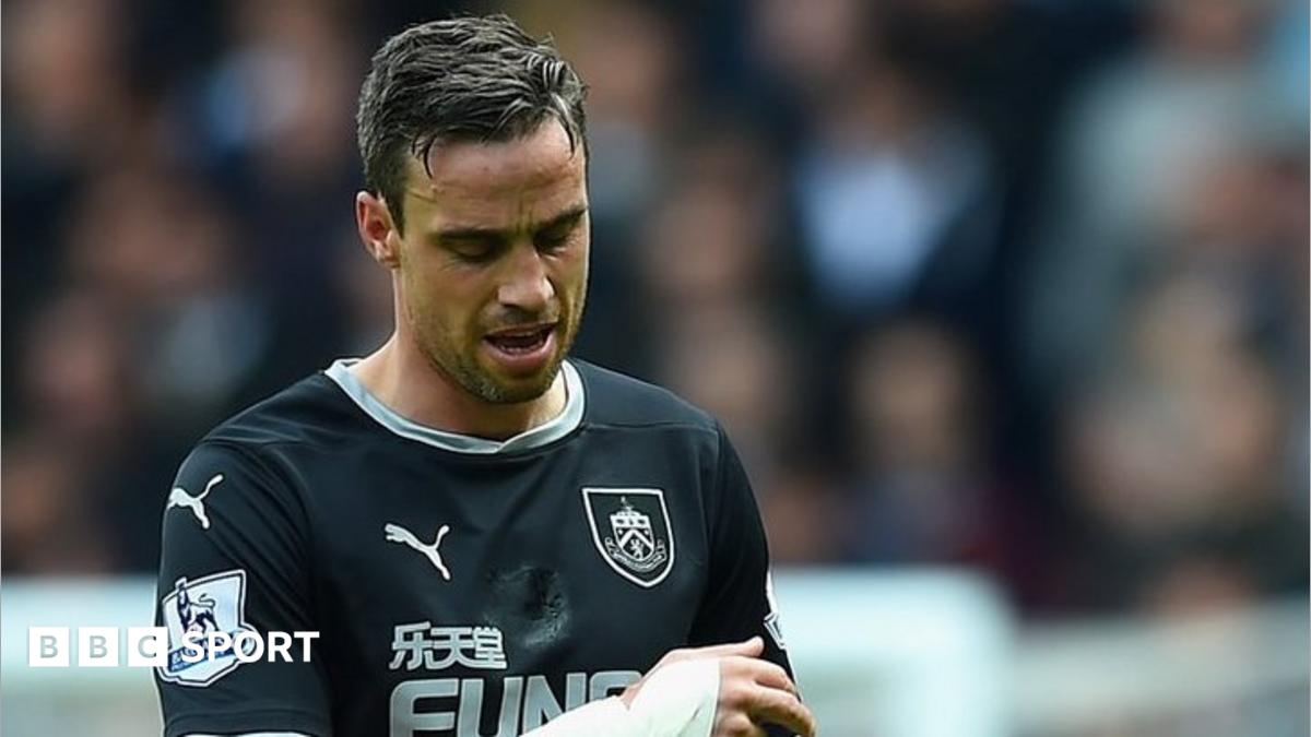 Michael Duff: Burnley defender's red card rescinded by the FA - BBC Sport
