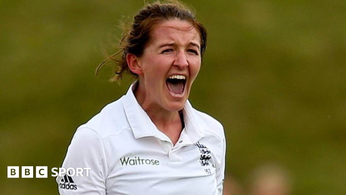 Kate Cross: England cricketer 'loses track that I'm a girl' - BBC Sport