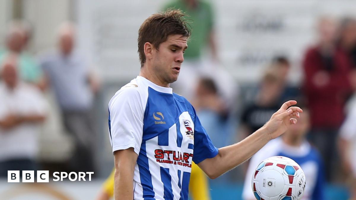 Nuneaton Town: Gareth Dean and James Armson leave club - BBC Sport