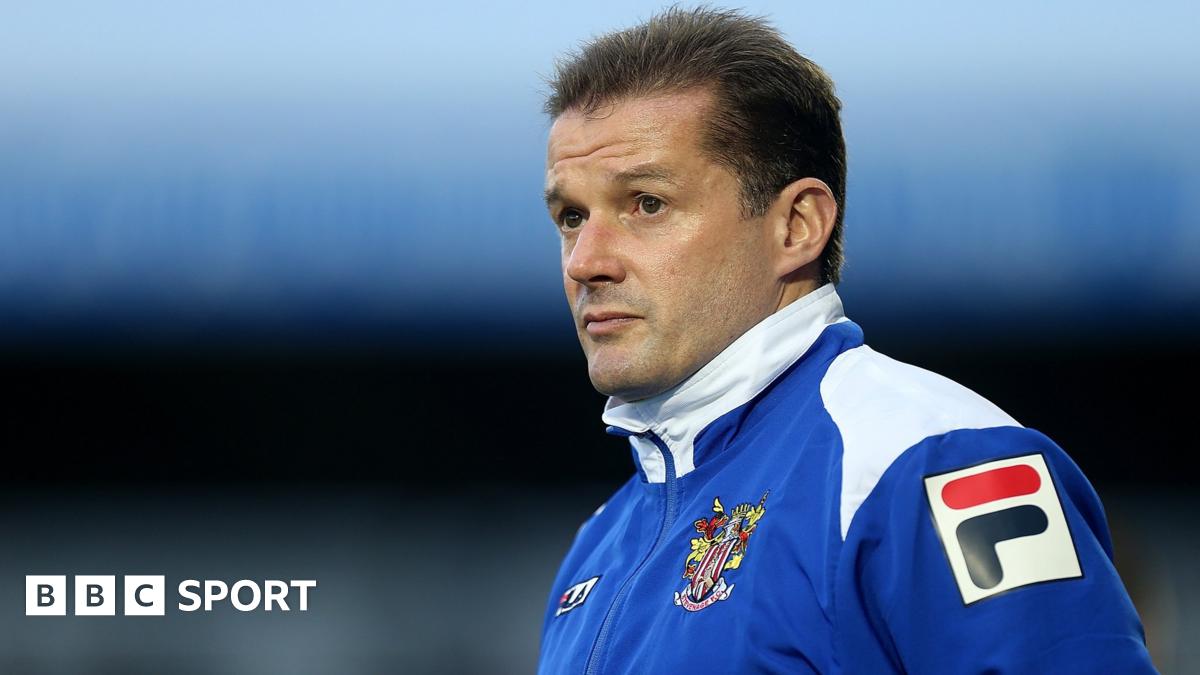 Graham Westley: Stevenage manager hints he could leave - BBC Sport