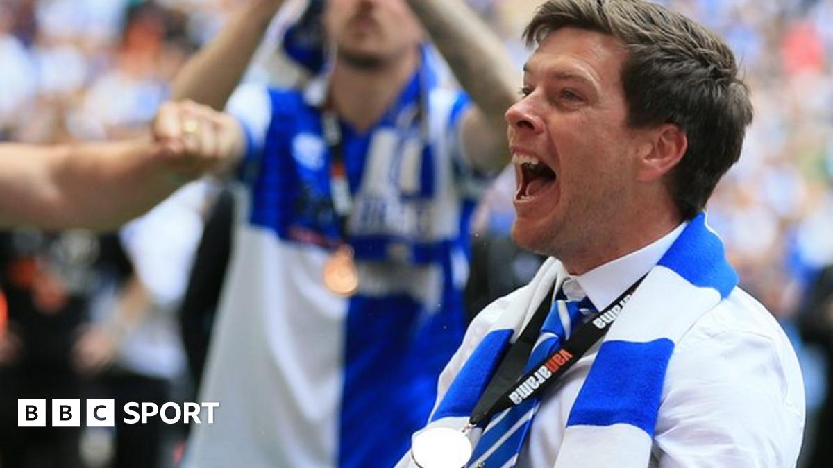 Darrell Clarke: Bristol Rovers manager signs new contract - BBC Sport
