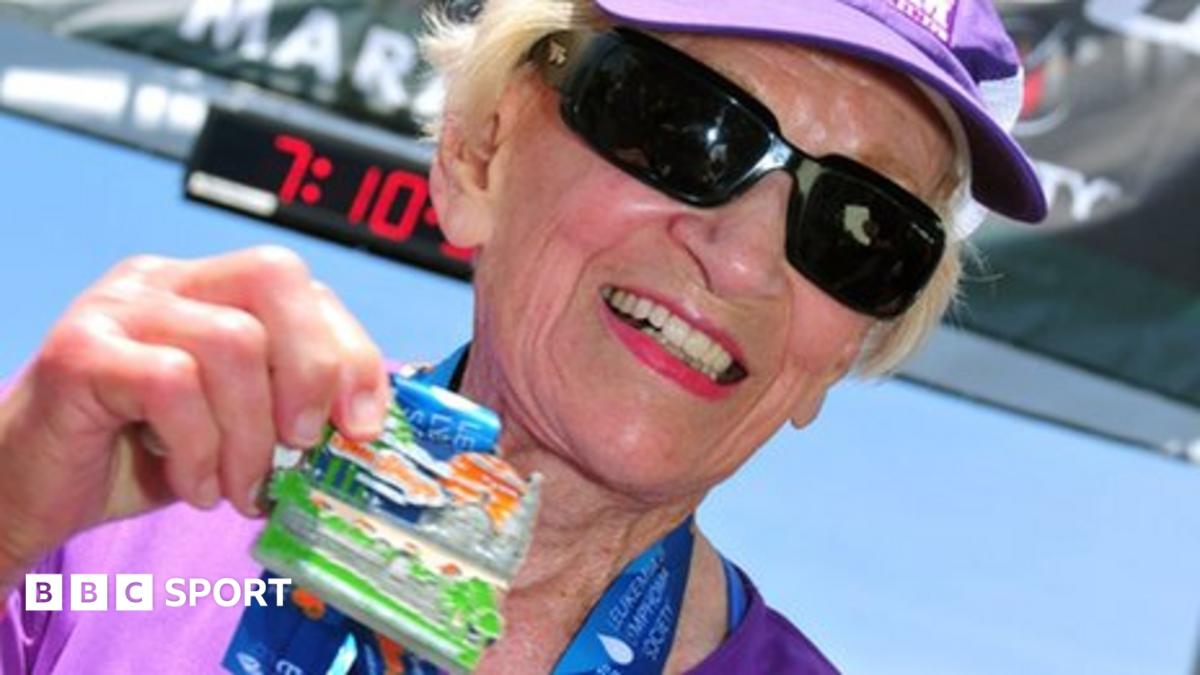 Harriette Thompson, 92, sets marathon record in San Diego - BBC Sport