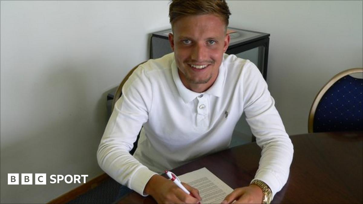 Corby Moore signs new Forest Green Rovers deal - BBC Sport