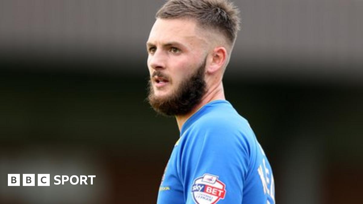 Callum Kennedy: AFC Wimbledon defender signs new deal - BBC Sport