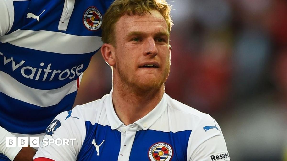 Alex Pearce backs Reading boss Steve Clarke after Derby move - BBC Sport