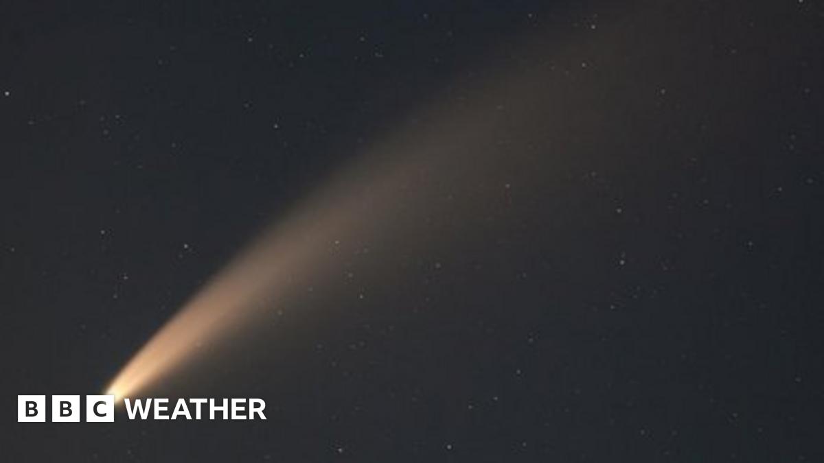 Comet Neowise streaks across UK skies - BBC Weather