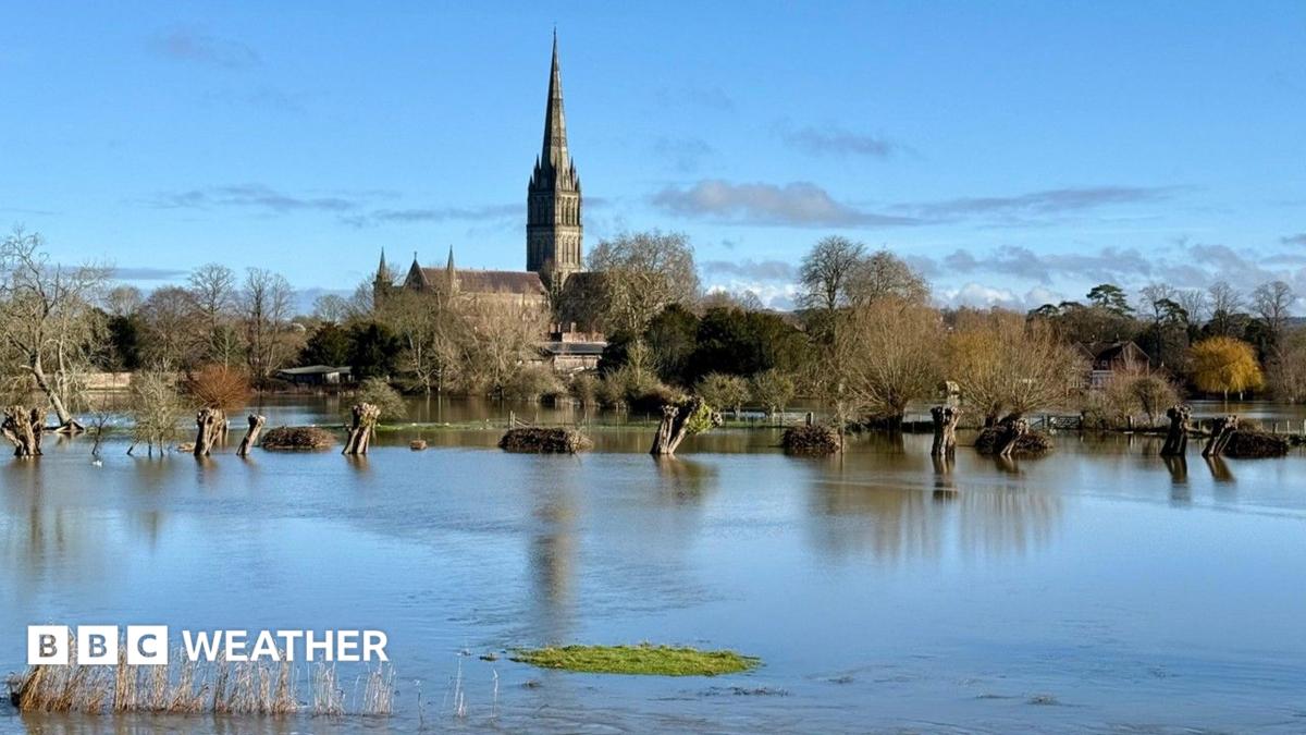 UK weather: Rain and snow threaten to cause flooding and disruption ...