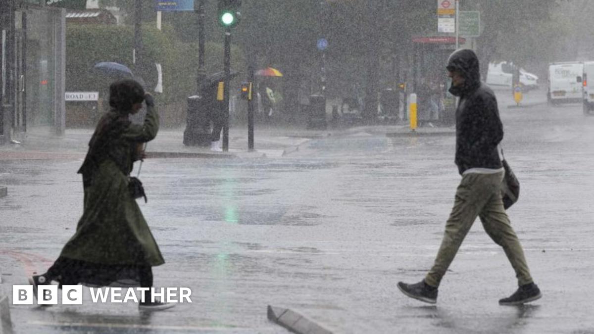 UK weather: More flooding possible as warnings issued - BBC Weather