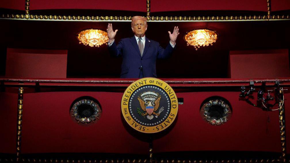 Trump's giant gold-accented victory arch design for Washington DC moves ...