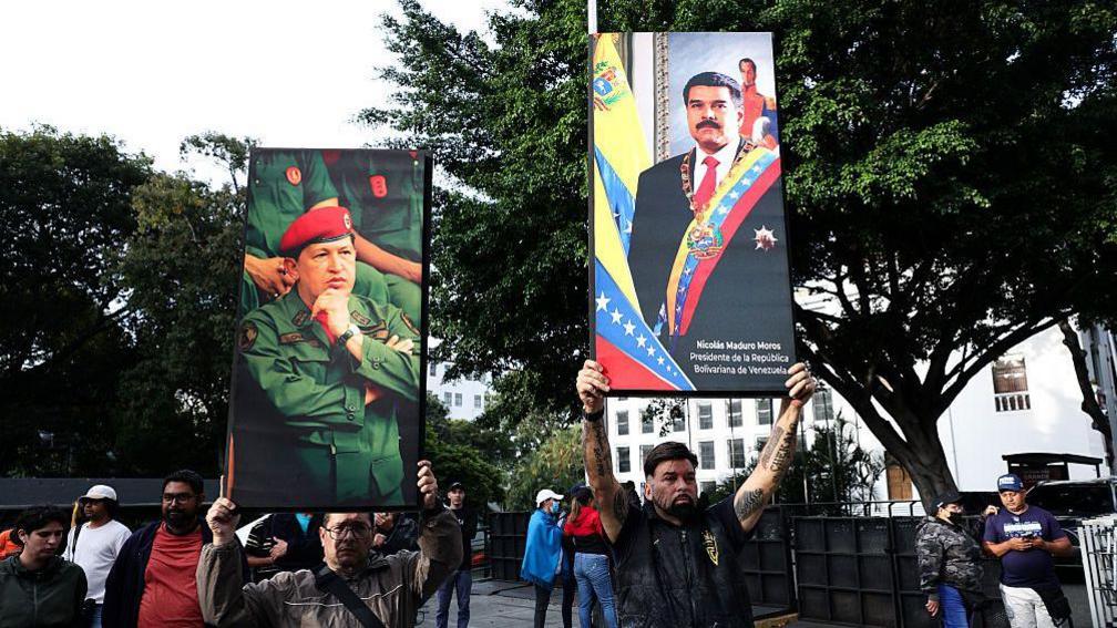 Spies, drones and blowtorches: How the US captured Maduro - BBC News