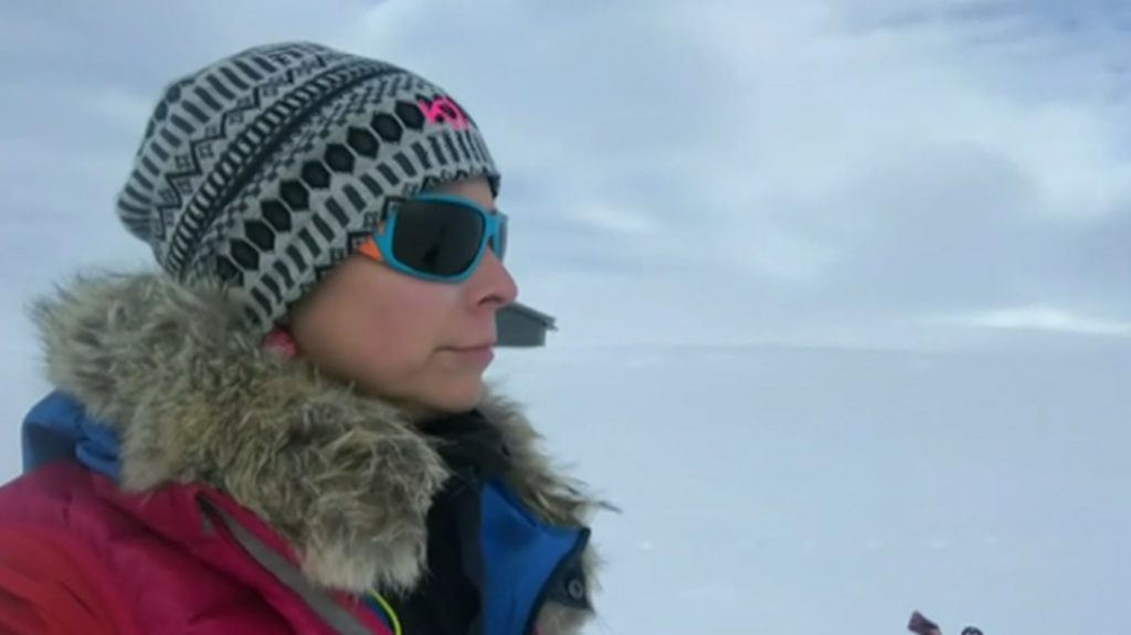 Wendy Searle answers questions on her challenge to ski solo to the ...