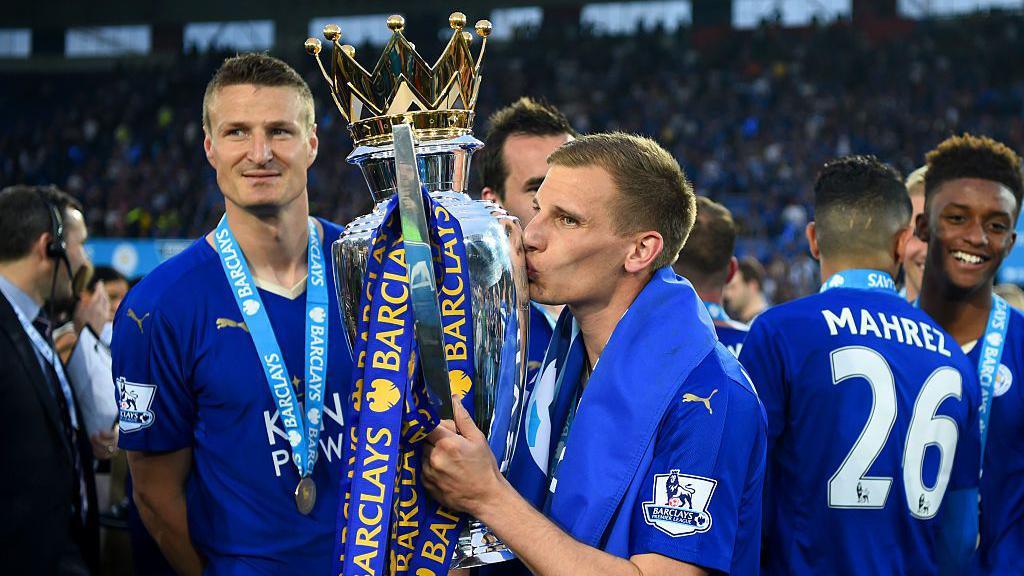 Aston Villa and Leicester news: Albrighton announces retirement - BBC Sport