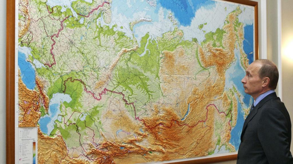 Phil Tinline on the Heartland theory - BBC