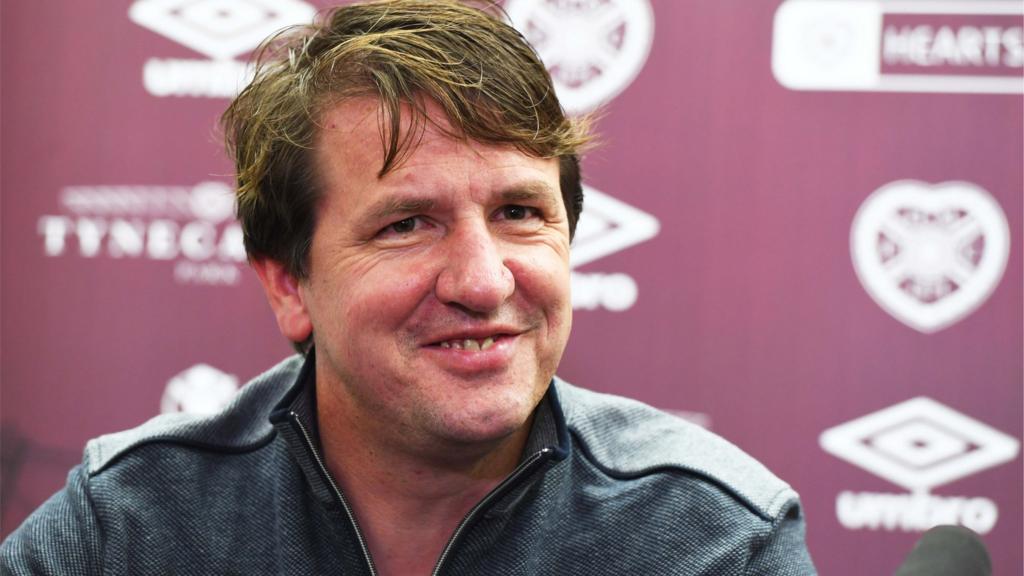 Hearts: Daniel Stendel wants to be better than Hibernian - BBC Sport