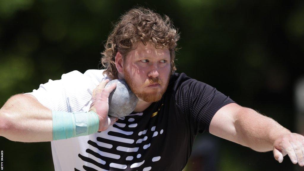 Ryan Crouser breaks own shot put world record in Los Angeles - BBC Sport