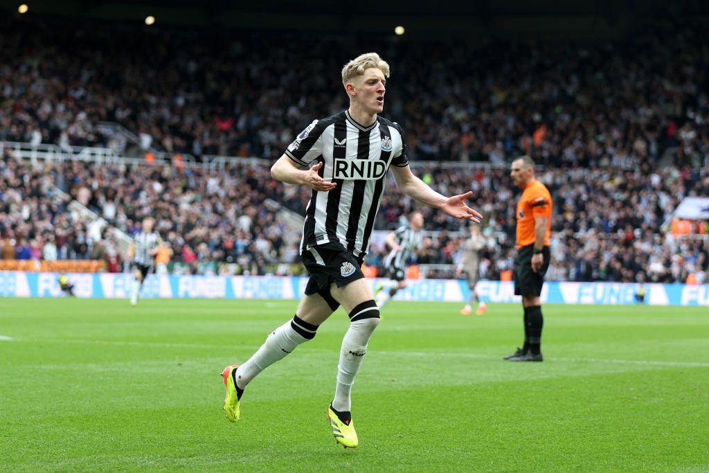 Newcastle's Anthony Gordon: How Mohamed Salah provided inspiration ...