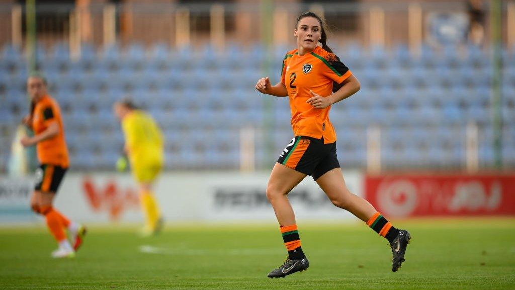 Republic of Ireland: Leanne Kiernan and Aoife Mannion return to squad ...