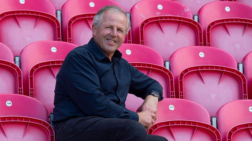 Scrum V: Sean Fitzpatrick on All Blacks ones to watch - BBC Sport