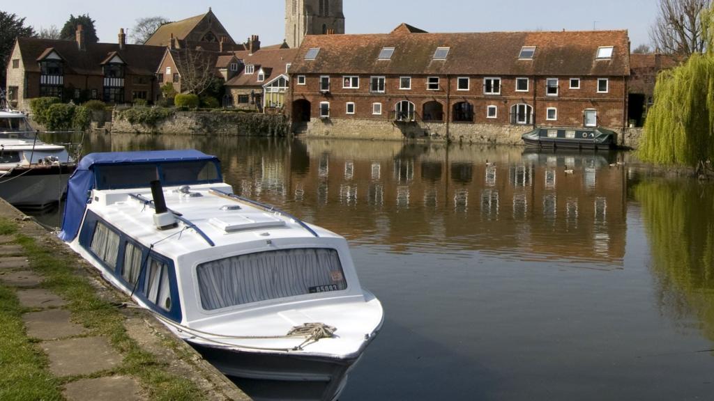 BBC Local Live: Oxfordshire on Tuesday 1 September 2015 - BBC News