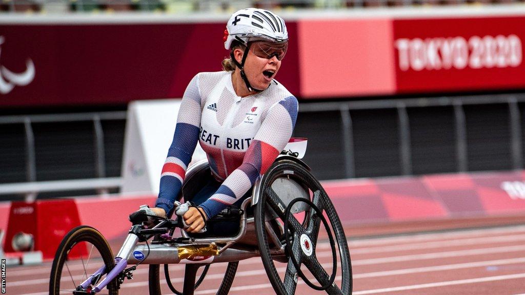 Hannah Cockroft improves own 100m world record in Switzerland - BBC Sport