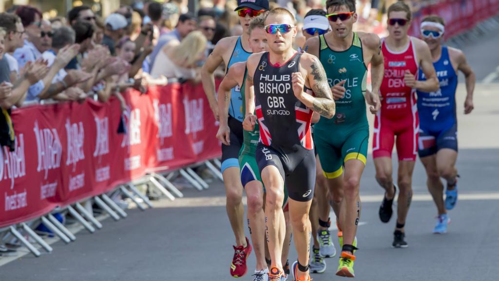 Catch-up: World Triathlon Series - Abu Dhabi - GB feature in Mixed team ...