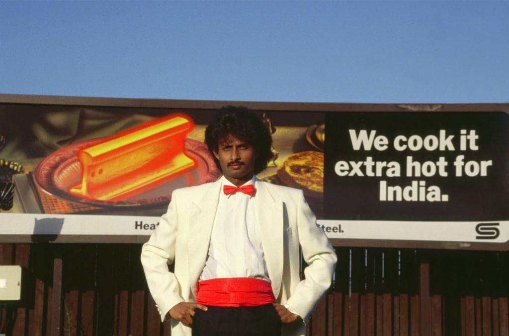 In pictures: South Asian culture in Scotland over 30 years - BBC News