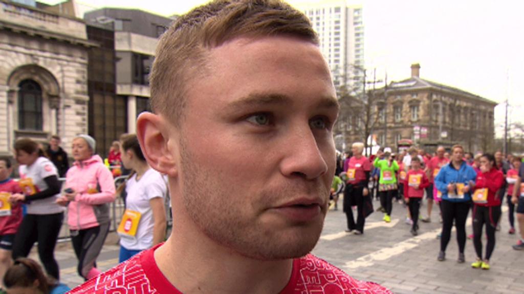 Running in the family for Frampton - BBC Sport