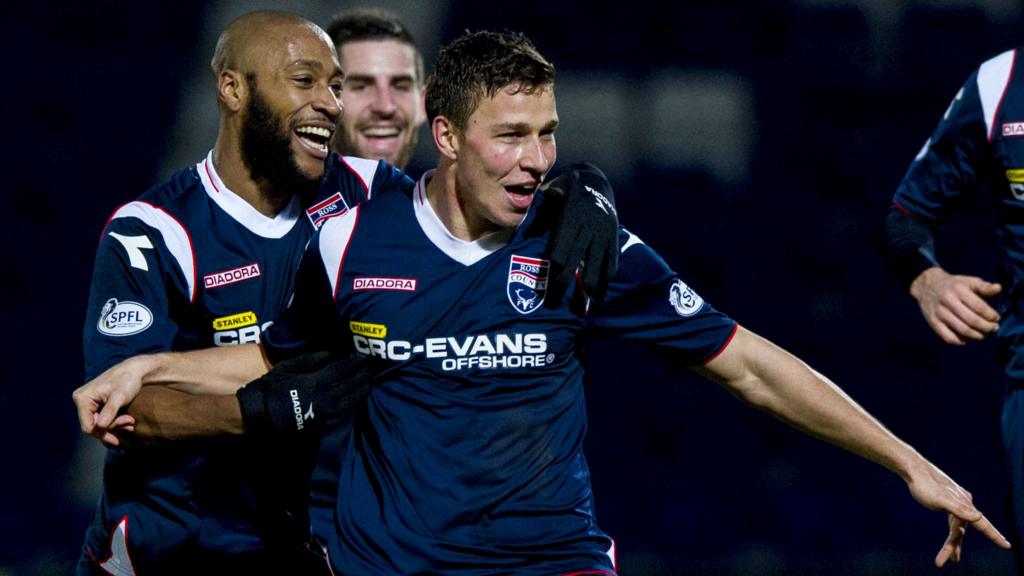 From the archive: Filip Kiss scores Ross County stunner in 2014 - BBC Sport