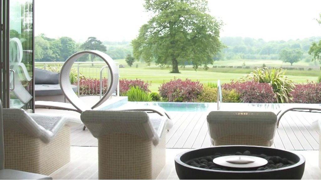 Have a look inside Scotland's luxurious team hotel... - BBC Sport