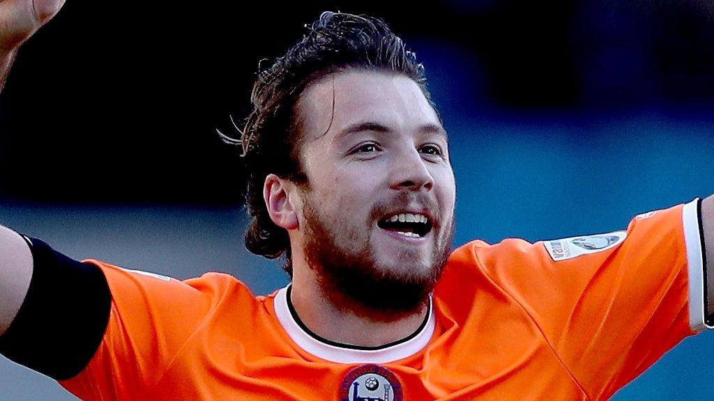 Nicholas Wheeler: Dagenham & Redbridge sign former Tonbridge winger ...