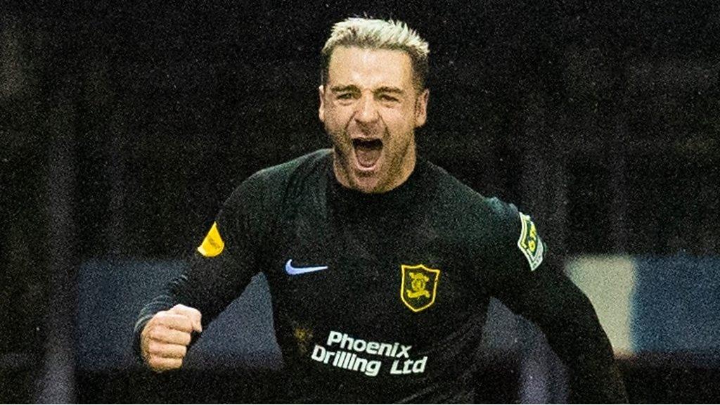 Watch: Livingston's Scott Robinson scores stunning winner - BBC Sport