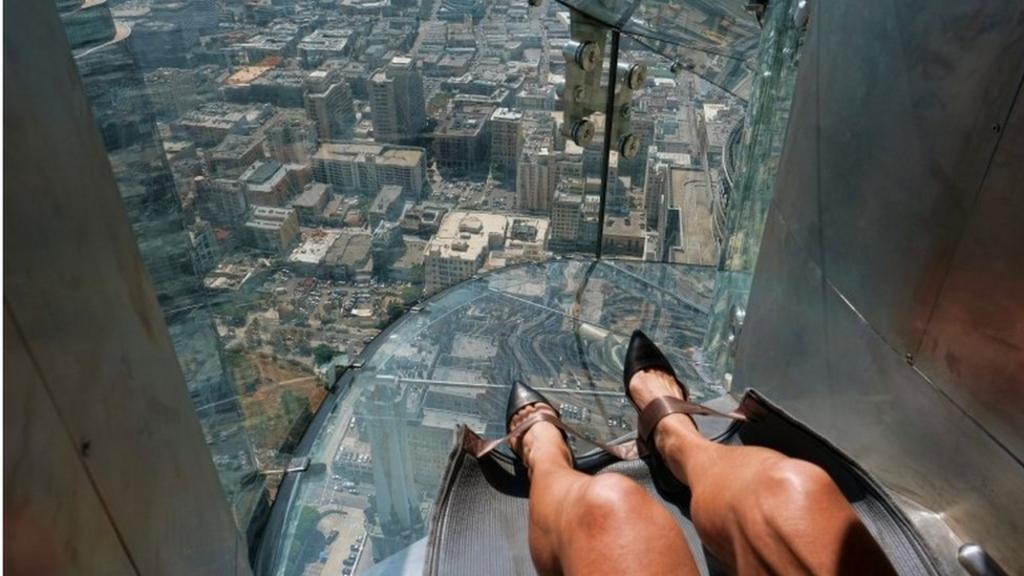 The incredible glass slide that's 70 floors high - BBC Newsround