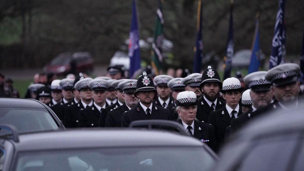 Essex Police PC Mathew Parker's funeral held in Harlow - BBC News