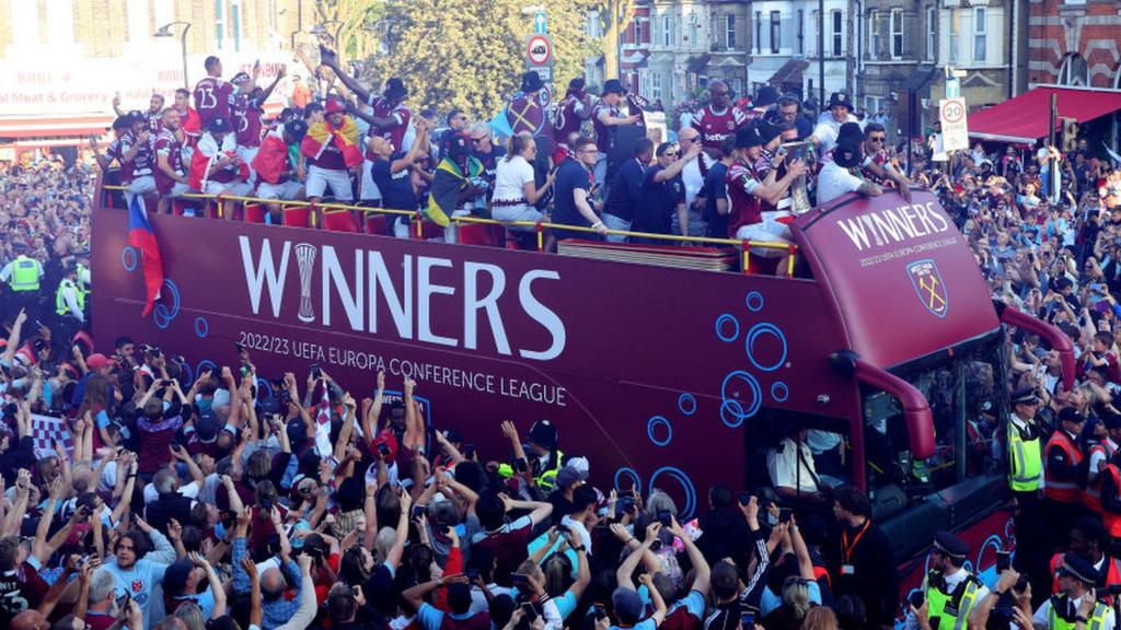 Follow West Ham's Europa Conference League trophy parade - BBC Sport