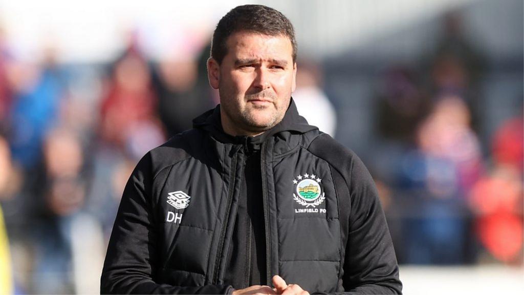 Linfield boss David Healy distances himself from Northern Ireland job ...