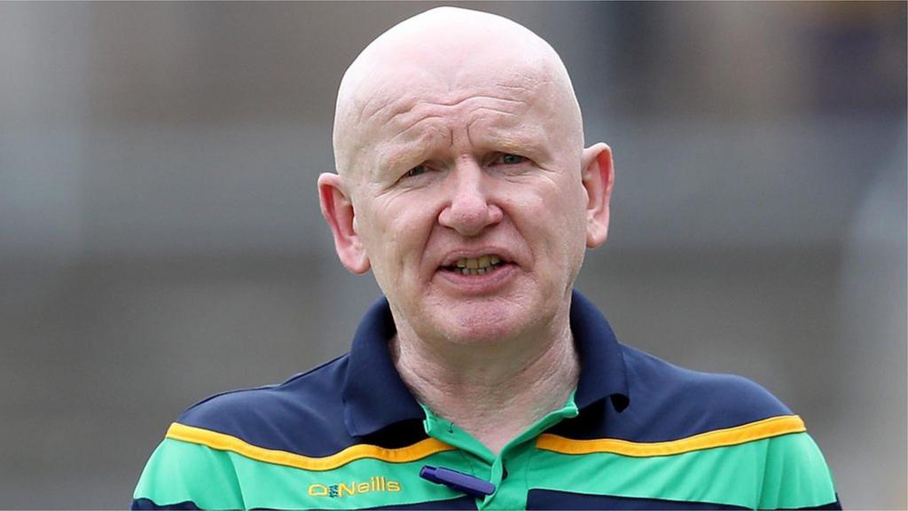 Bonner commends 'total professionalism' - BBC Sport