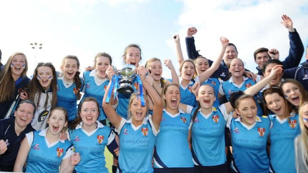 Ulster Elks win penalty shootout to retain Irish Cup - BBC Sport