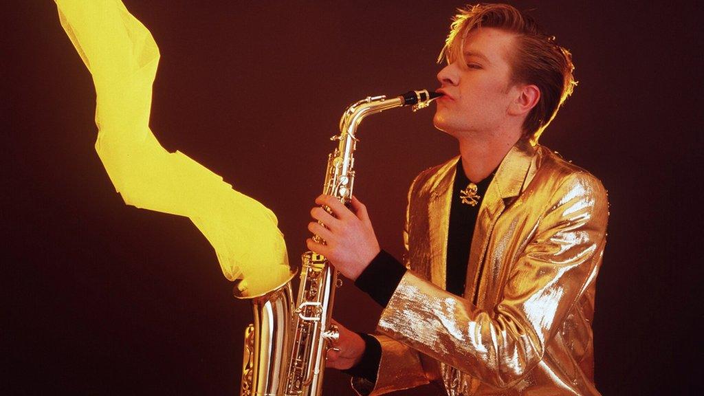 ABC's Martin Fry 'beyond risk' on the sequel to Lexicon Of Love - BBC News